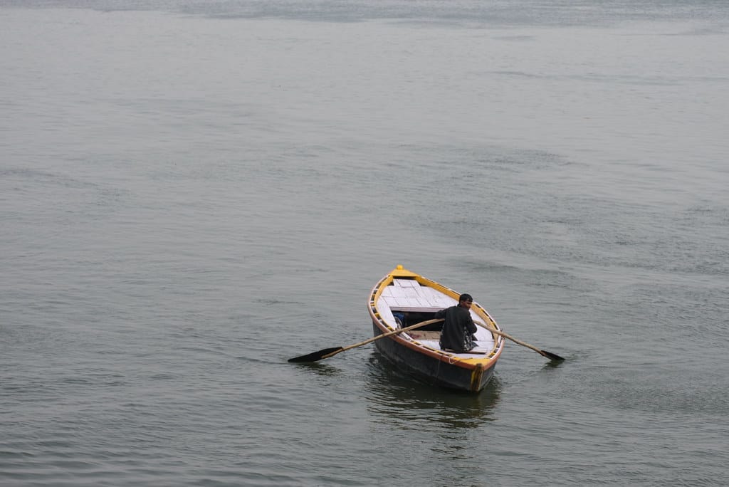 Man Rowing Boat Photo | Download free images from Mystock